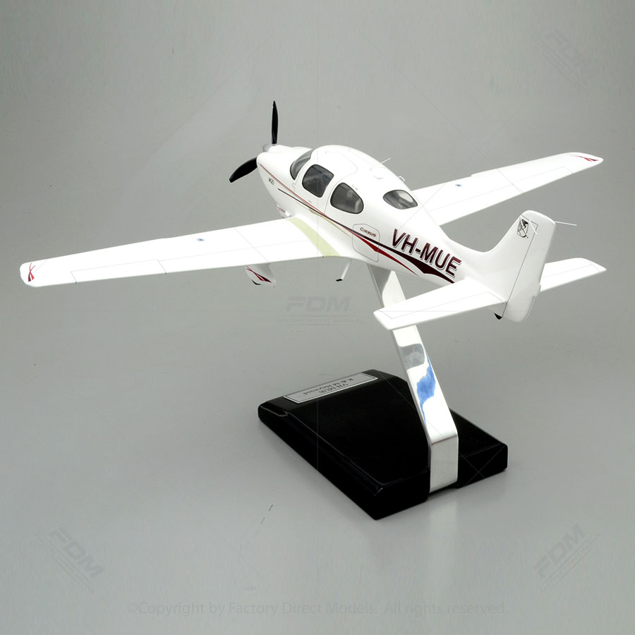 Cirrus SR20 Scale Model Airplane | Factory Direct Models