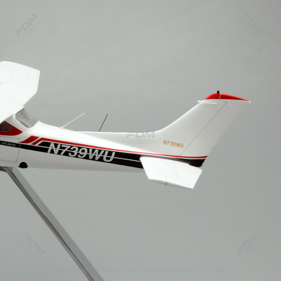 Cessna 182 Skylane Scale Model | Factory Direct Models