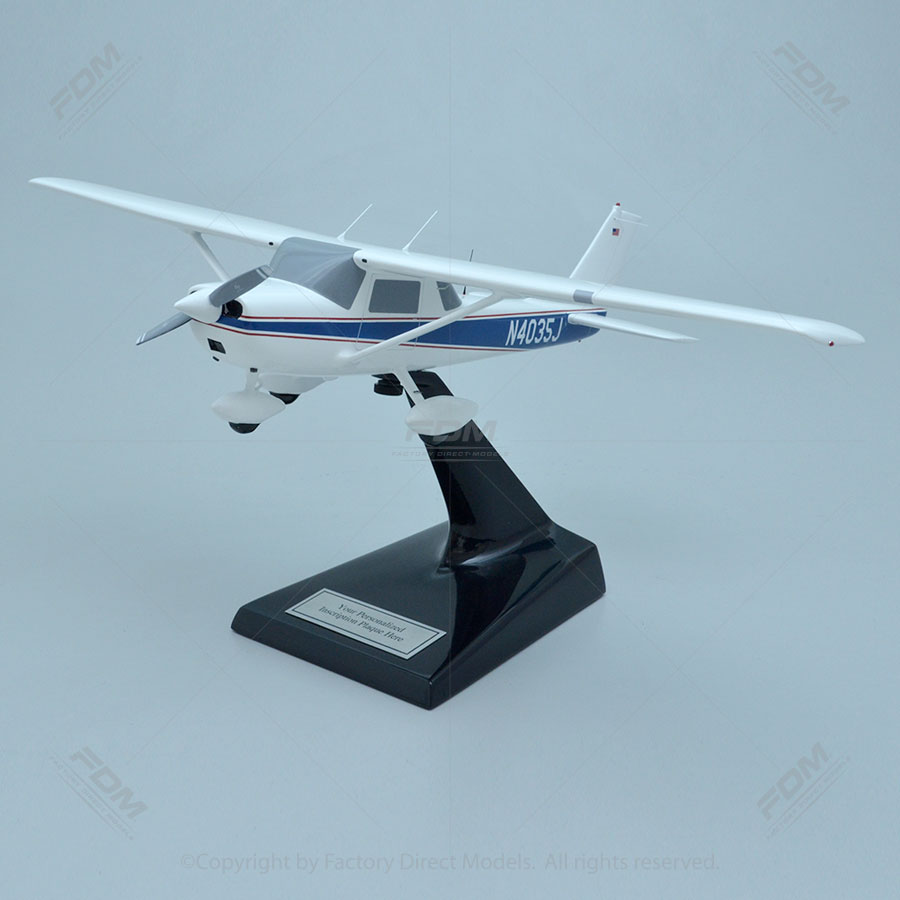 Cessna 150G Model Airplane | Factory Direct Models