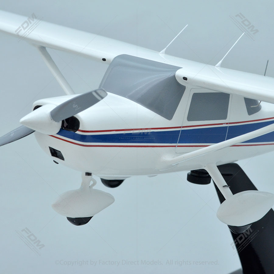 Cessna 150G Model Airplane | Factory Direct Models