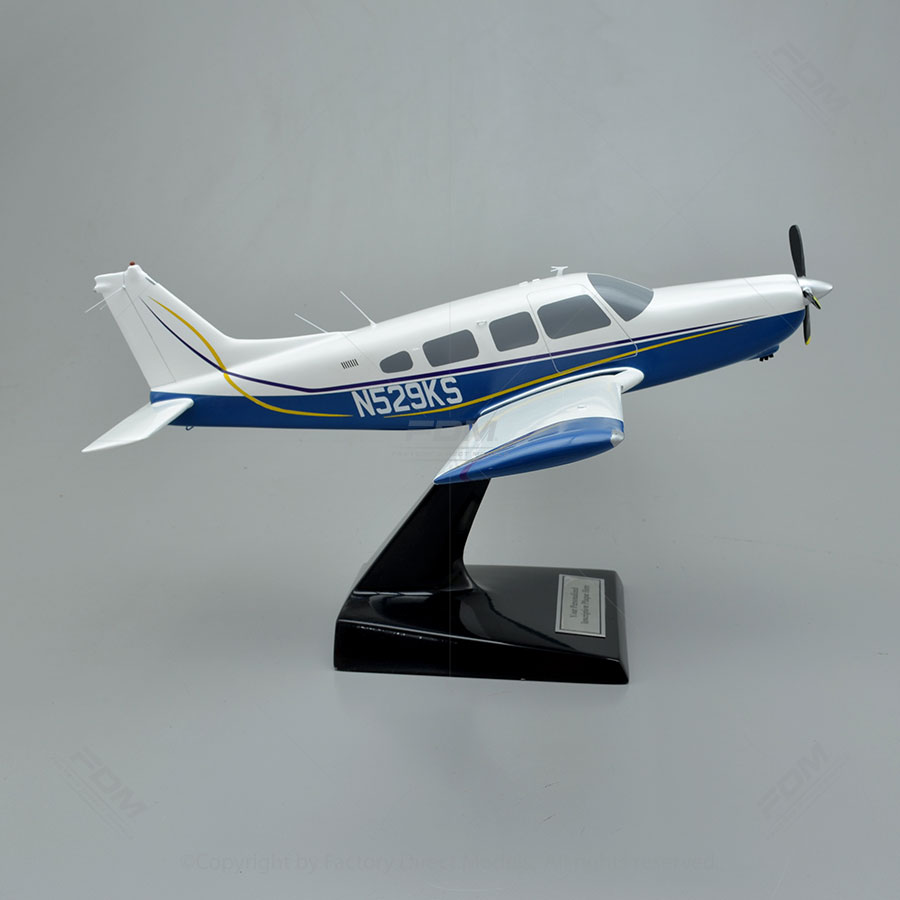 Piper PA-32R-300 Lance Custom Model Plane | Factory Direct Models