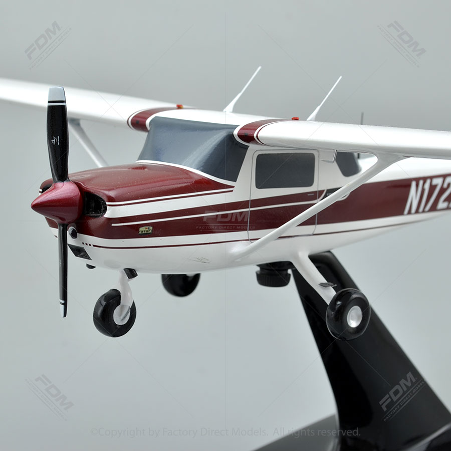 Custom Cessna 150 L Model Airplane | Factory Direct Models