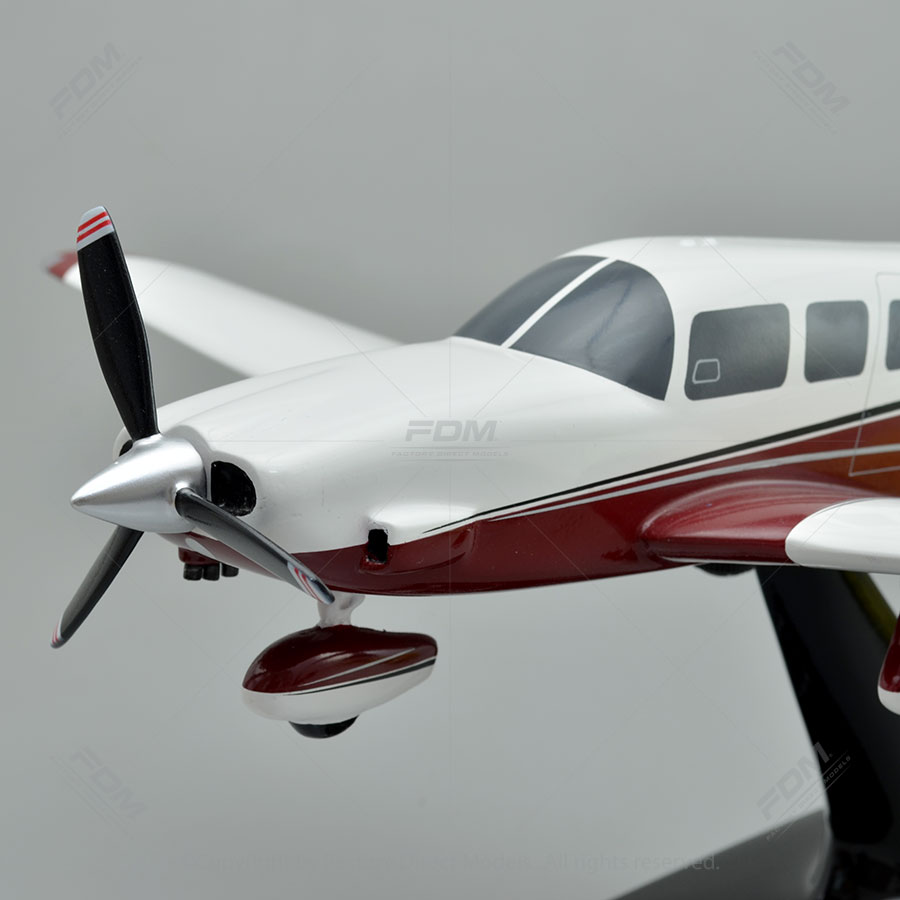 Piper PA-32-301 Saratoga Model Airplane | Factory Direct Models