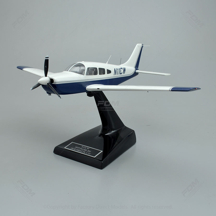 Piper PA28R-201 Arrow III Scale Model | Factory Direct Models