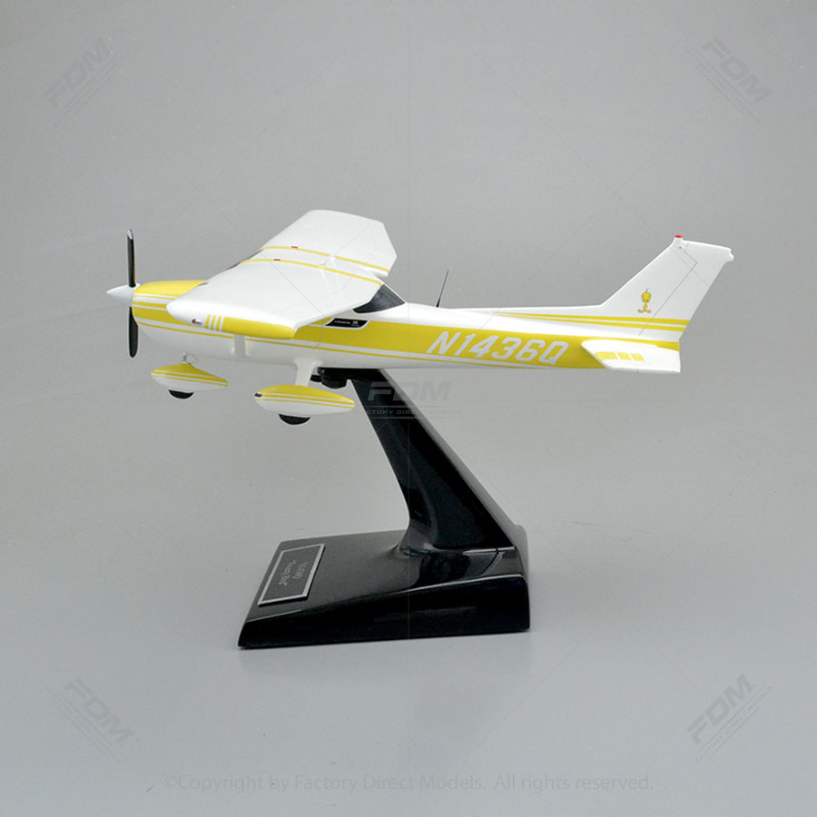 Cessna 150L Model Airplane | Factory Direct Models