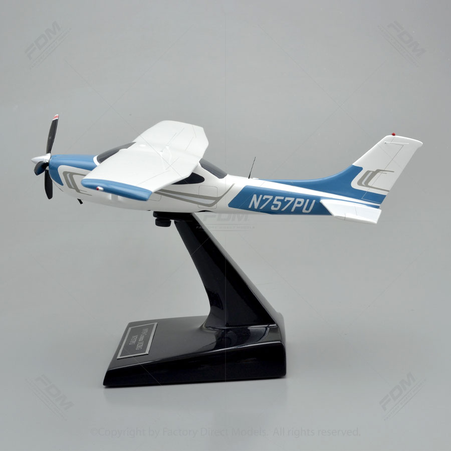 Cessna R182 Skylane RG Model Airplane | Factory Direct Models