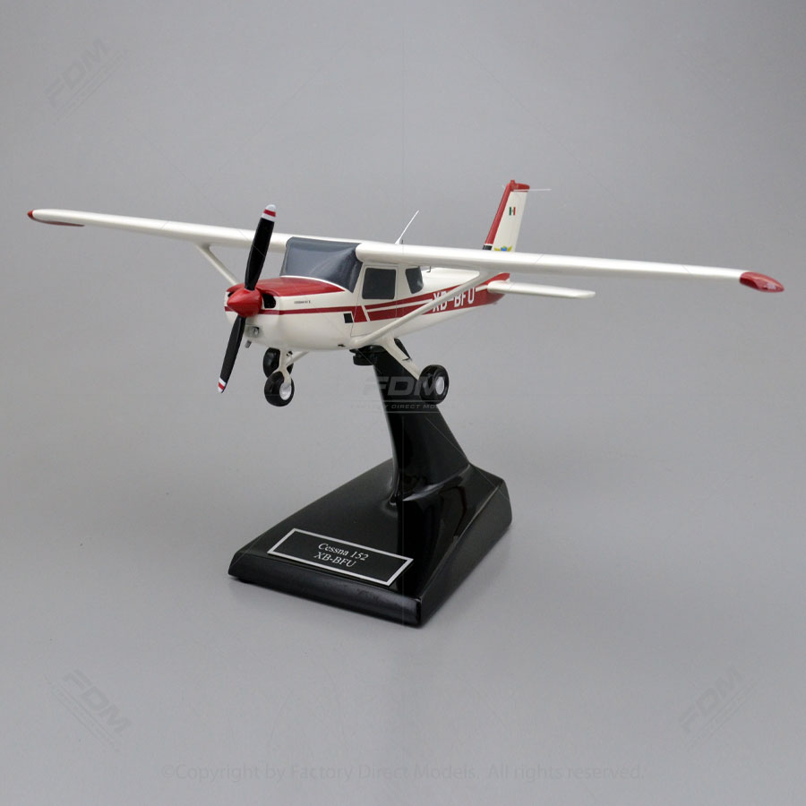 Cessna 152 Airplane Model | Factory Direct Models