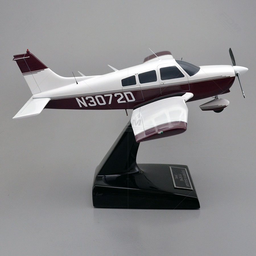 Custom-Built Piper PA-28-161 Airplane Model | Factory Direct Models