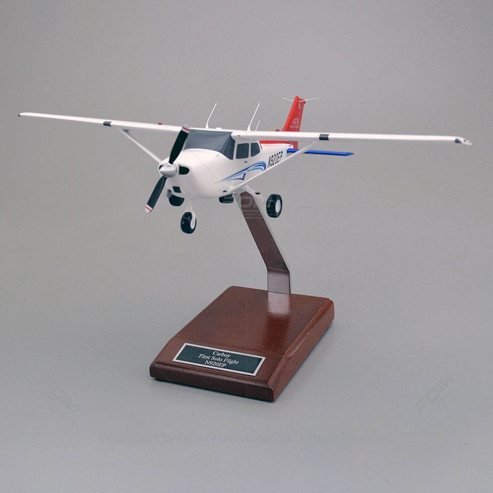 Custom-Built Cessna 172S Skyhawk SP Epic Flight Academy Airplane Model ...
