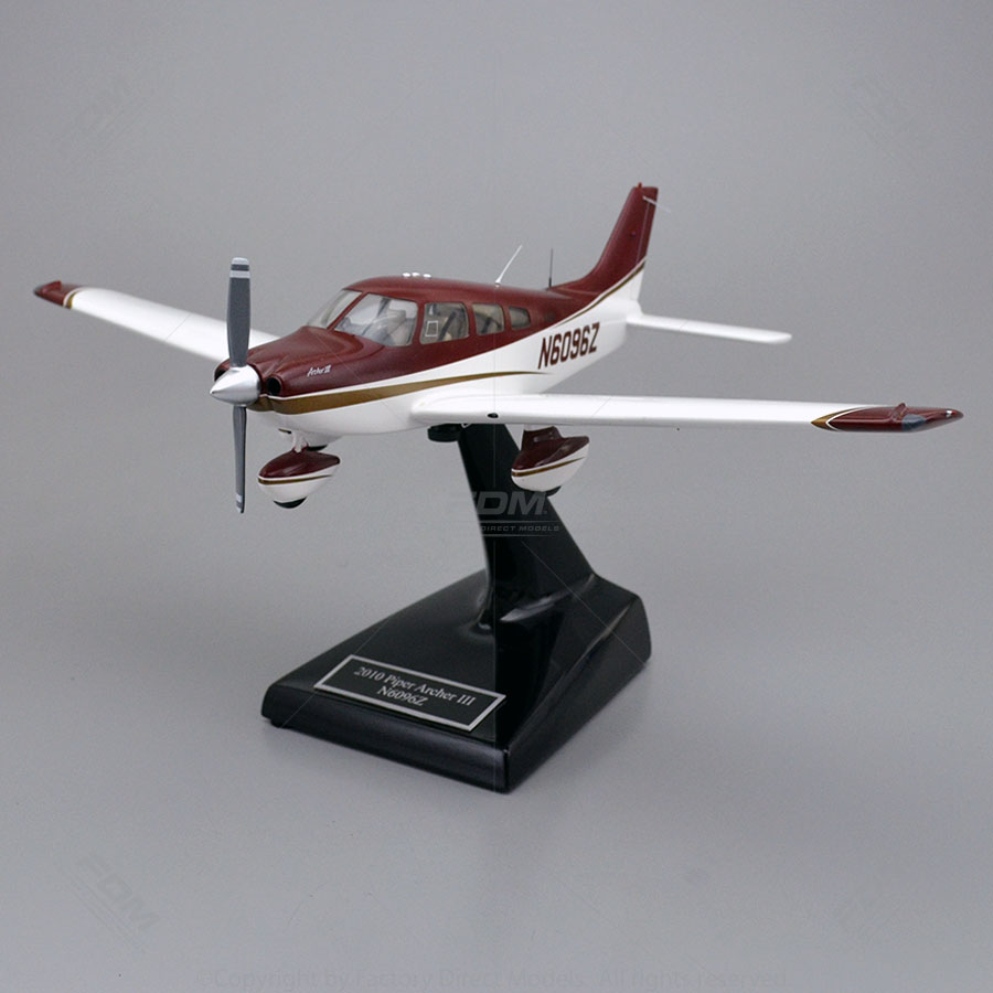 Custom-Made Piper PA-28-181 Archer III Model Plane | Factory Direct Models