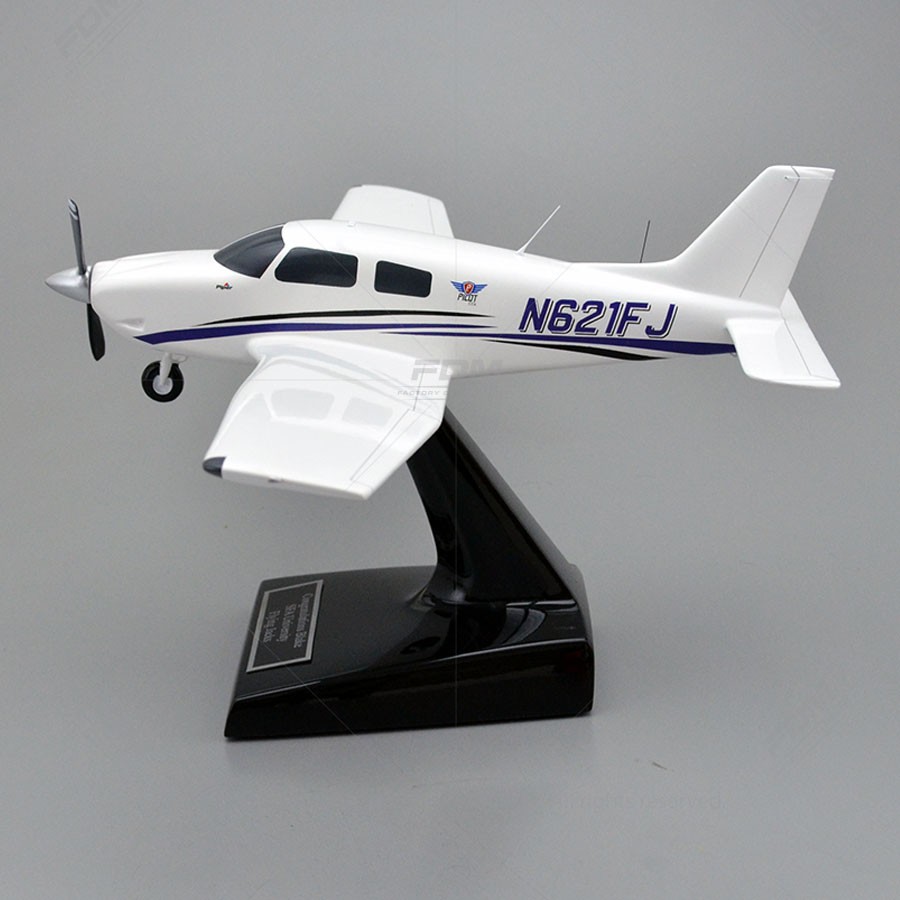 Custom-Made Piper PA-28-181 Pilot 100i Model Plane | Factory Direct Models