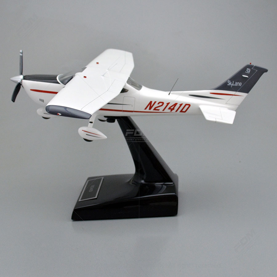 Custom-Made Cessna 182T Skylane Model Plane | Factory Direct Models