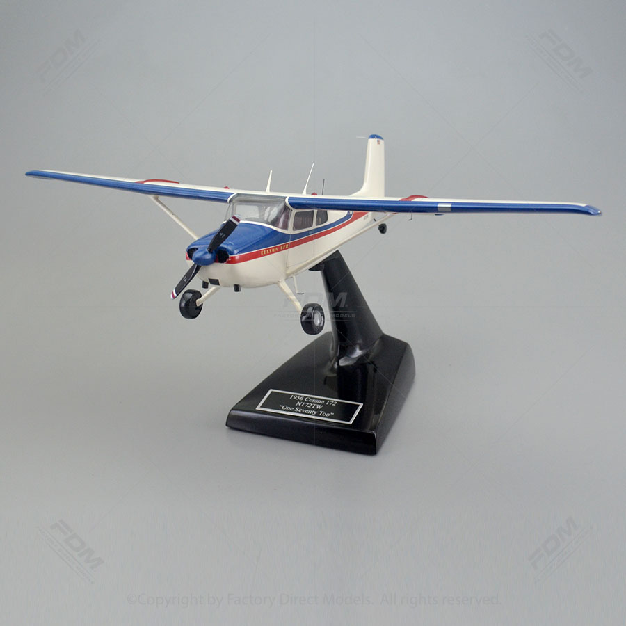Cessna 172 Skyhawk Airplane Model with a Detailed Interior | Factory ...