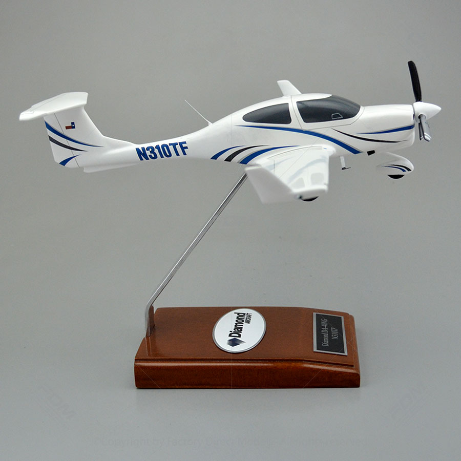 Custom Diamond DA40 NG Wooden Model Airplane N310TF | Factory Direct Models