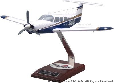 Piper PA32RT-300 Lance Vintage Model Airplanes | Factory Direct Models